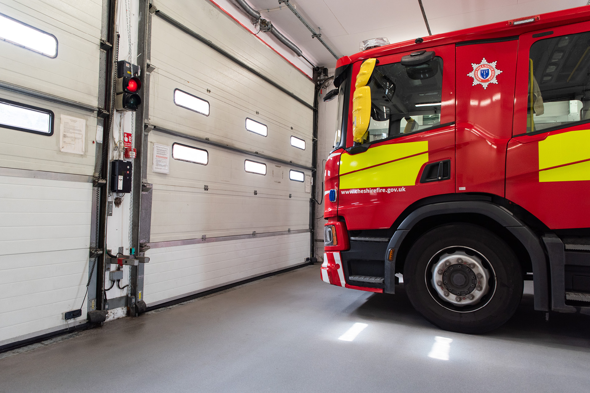 Institutional Buildings | flexible comfort resin flooring